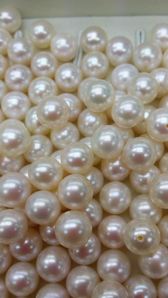 Hong Kong pearls - Pearlescence