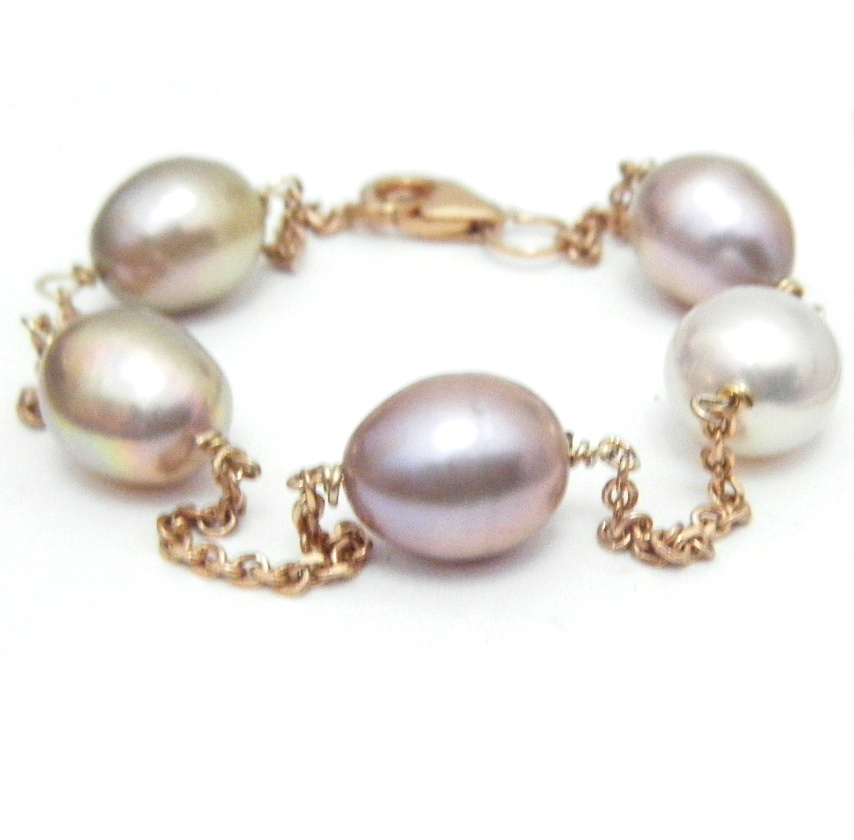 Pearl Anklets, Pearlescence