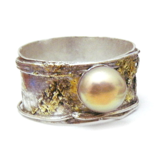 Pearl Rings, Pearlescence